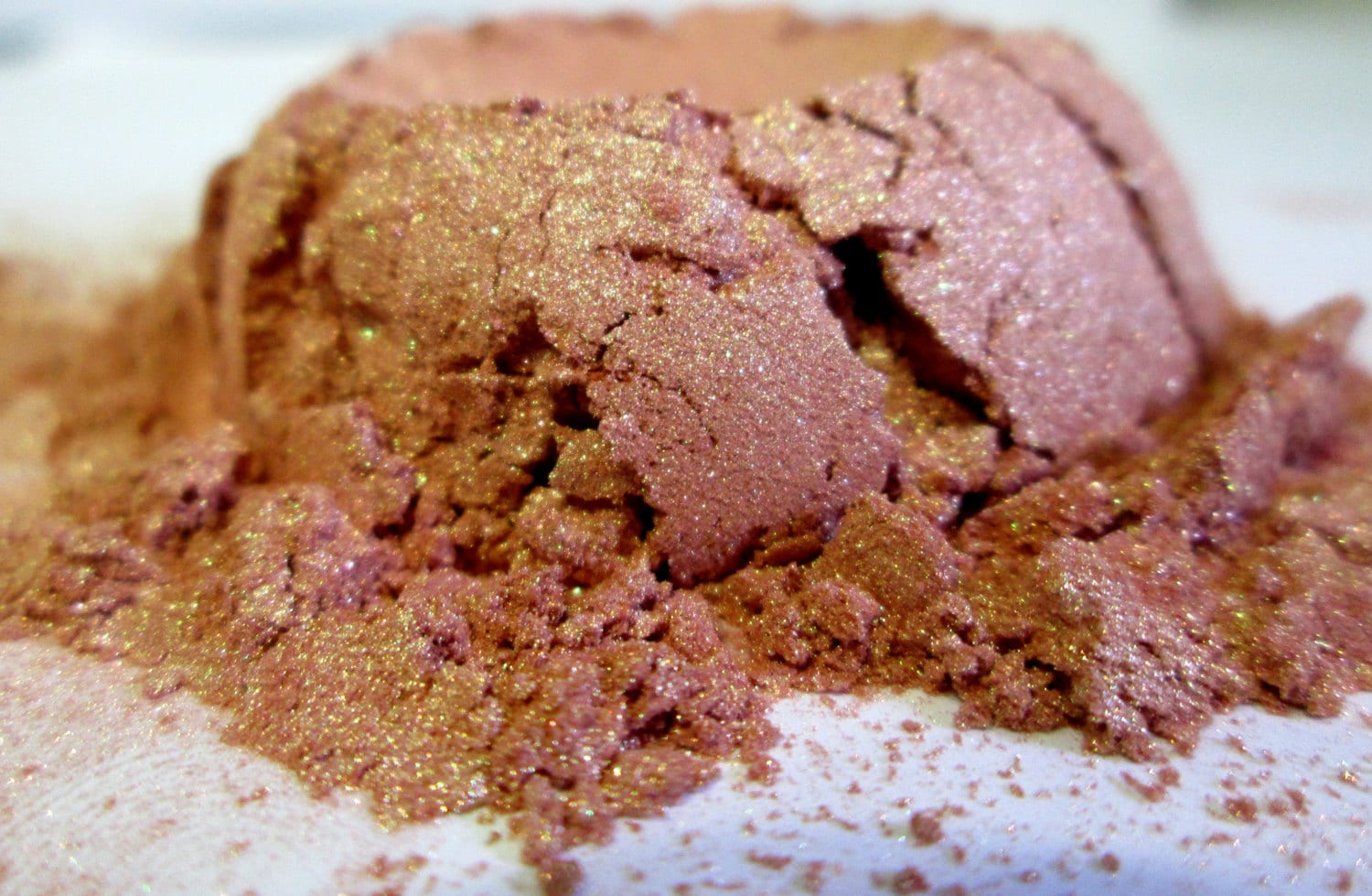 Sunbeam - Golden With Pink Undertone Eye Shadow - Natural - Mineral - Etsy