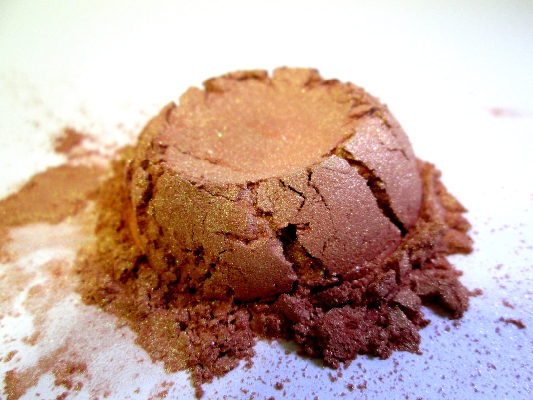 Sunbeam - Golden With Pink Undertone Eye Shadow - Natural - Mineral - Etsy