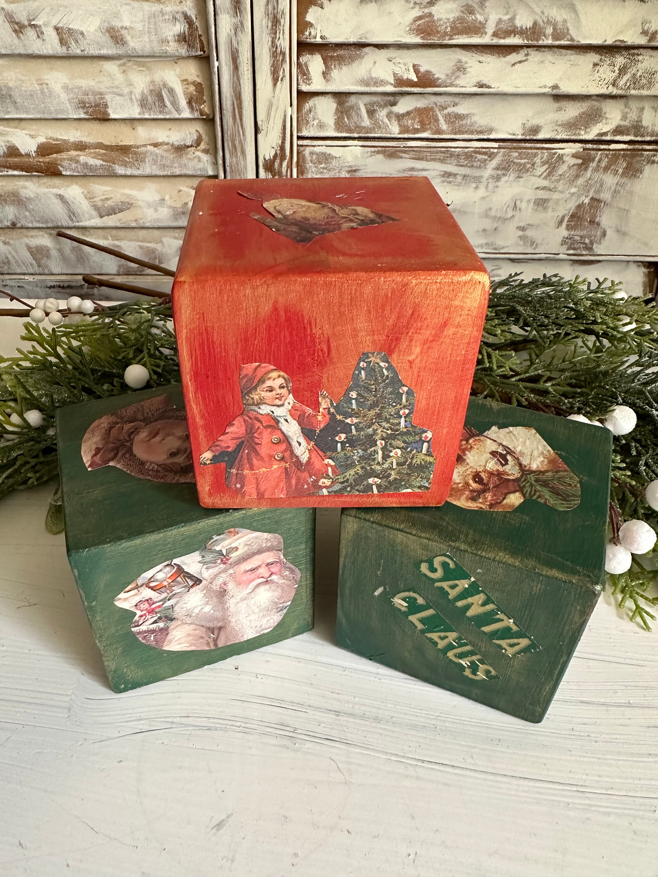 Retro Kitschy Christmas Red Green Mid-century Vintage Image Wooden ...