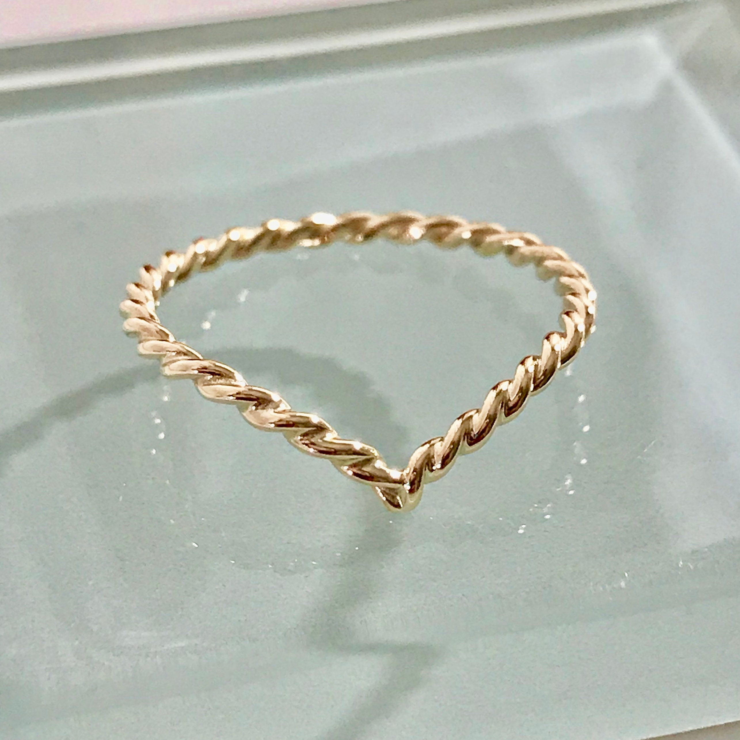 10k twisted ring 10k V ring 10k Chevron ring 10k engagement | Etsy