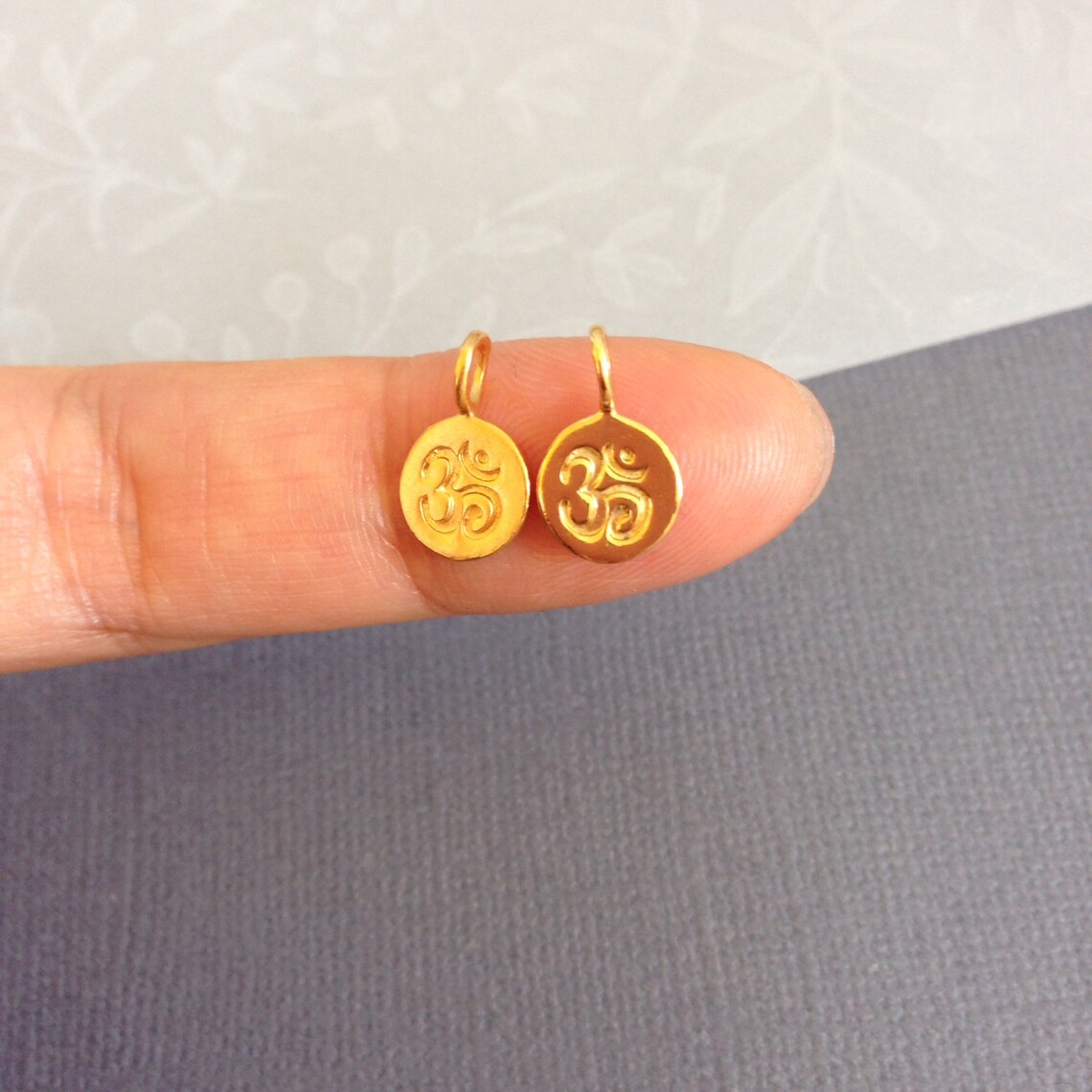 Om Necklace Gold Ohm Jewelry Balance Good Energy Yoga - Etsy