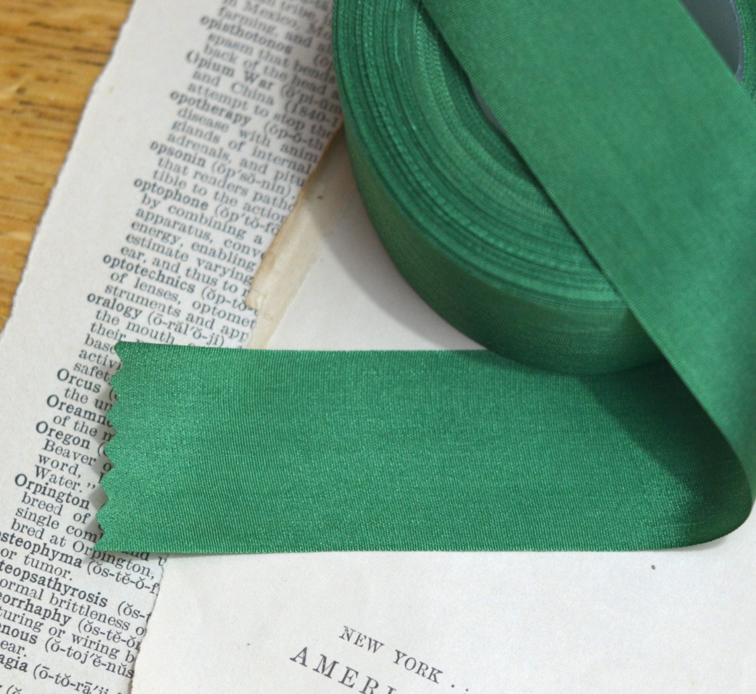 Emerald green silk 1.25 ribbon | Etsy