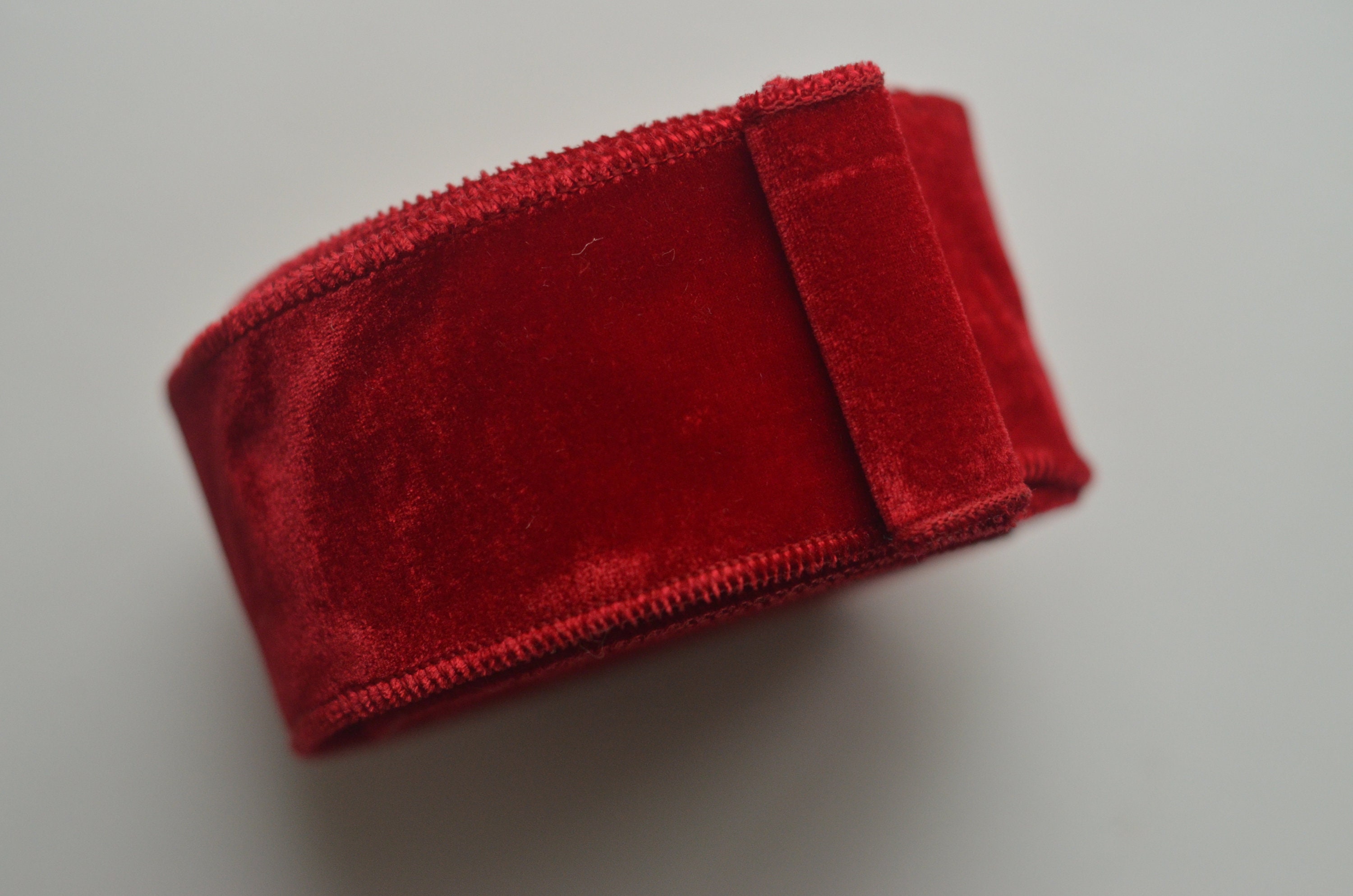 5 yard roll of red double sided wired velvet | Etsy