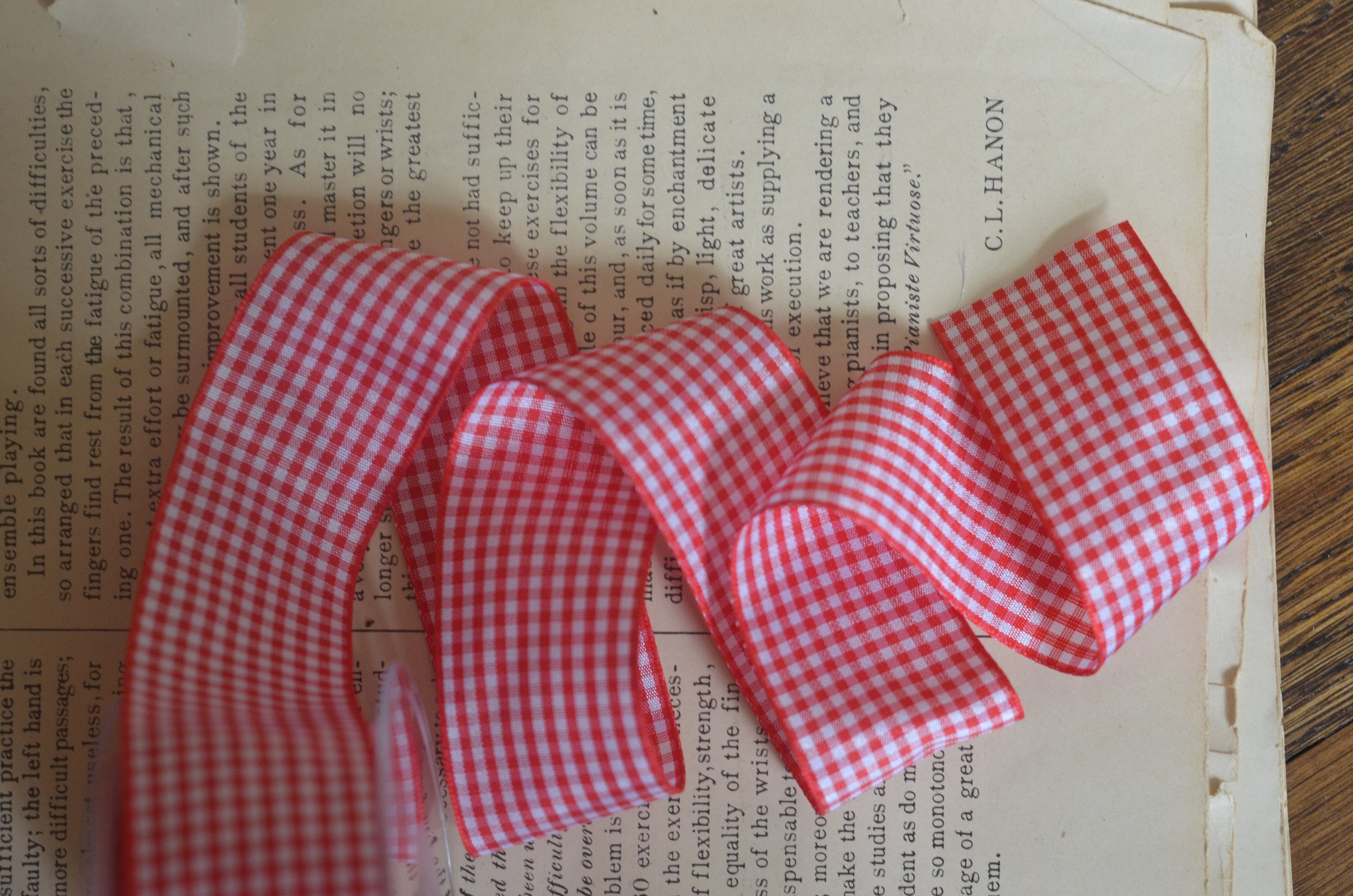 Red and White English Check Ribbon | Etsy