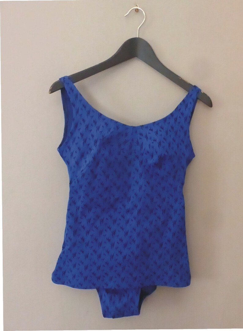 80er Jahre Bademode. Größe M. Blauer einteiliger Badeanzug mit Retro ...
