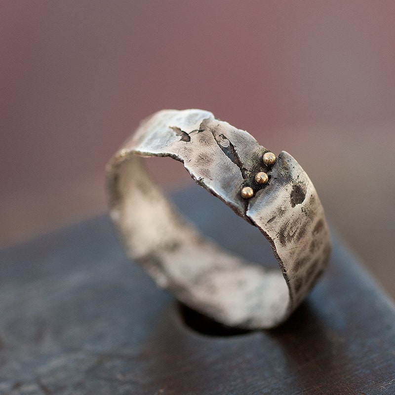 Mens Rustic Wedding Band - Etsy