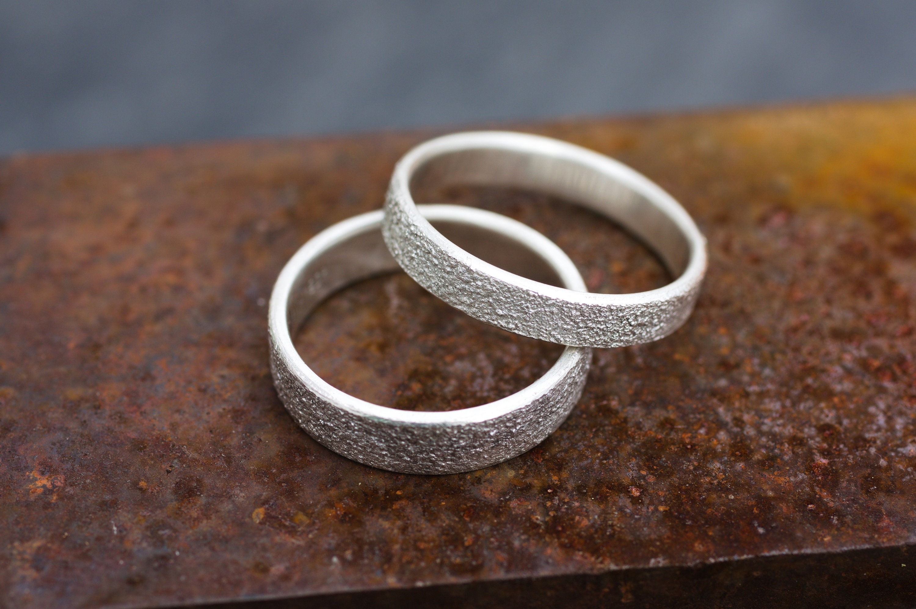 Wedding Ring Set: Rustic Wedding Bands, Matching Rings for Couples ...
