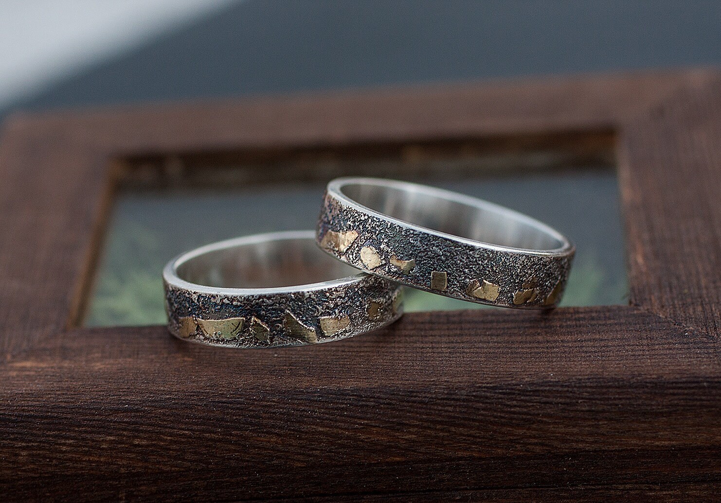 Wedding ring set: Rustic wedding bands Matching wedding | Etsy