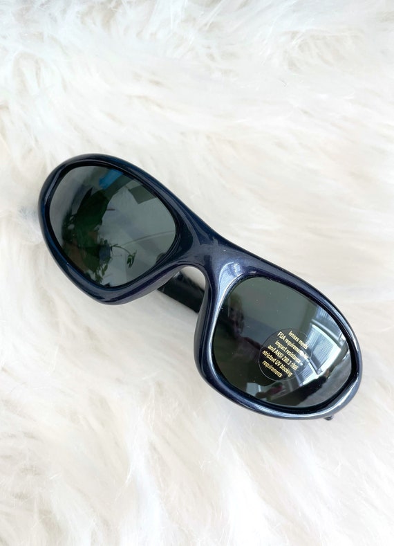 vintage 2000s sunglasses - Gem