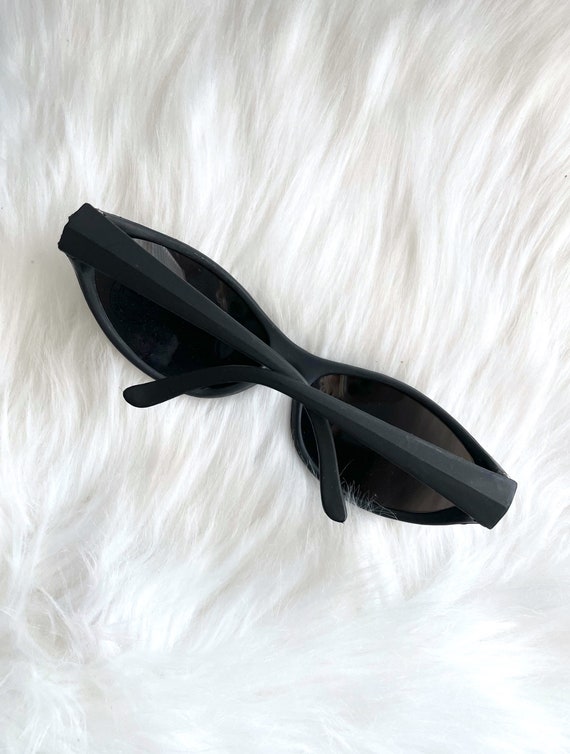 Vintage Y2K Matte Black Reflective Lens Wrap Around S… - Gem