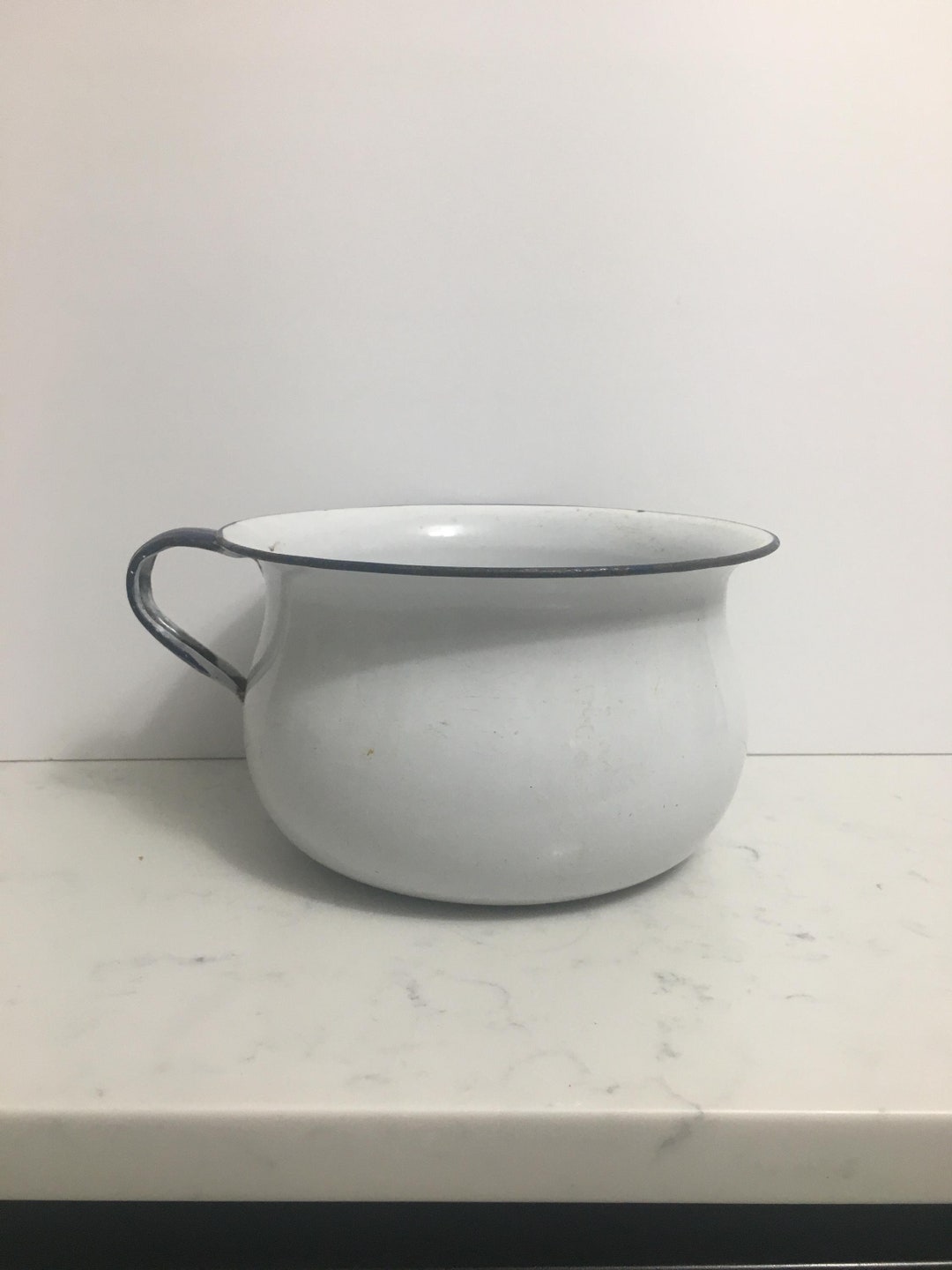 Antique Enamelware Chamber Pot, Antique White Enameled White Pot With ...