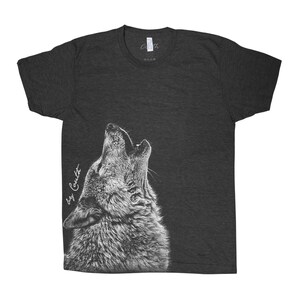 Graphic Tees Men Howling Wolf - Screen Print Triblend Crew Neck ...