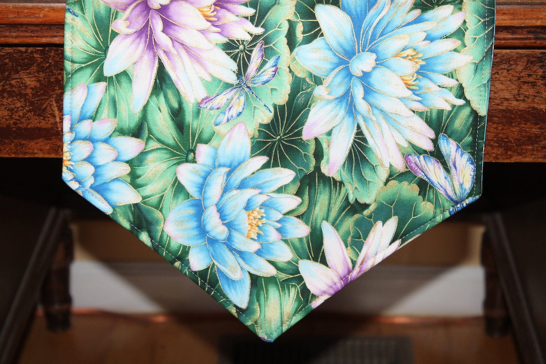 Water Lily Table Runner 36 Reversible Lily Pad Table - Etsy