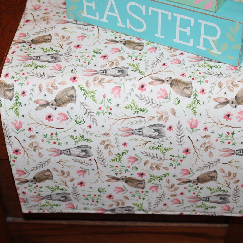 White Table Runner - Etsy