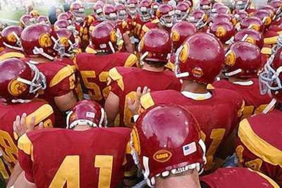 Beautiful USC Football Huddle Art Lithograph - Etsy