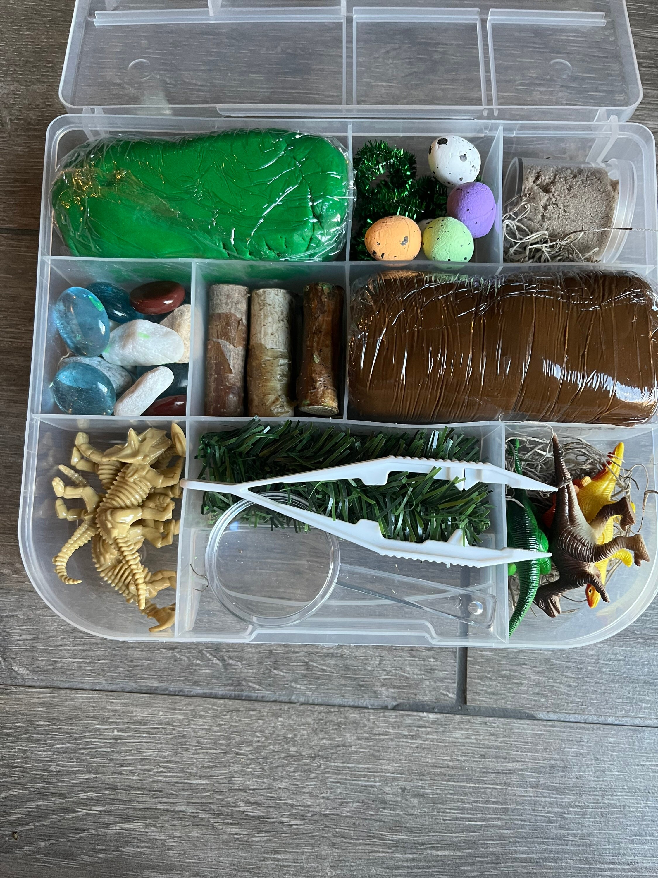 Dinosaur Sensory Dough Kit: Fossils, Kinetic Sand, Mini Dinosaurs - Etsy