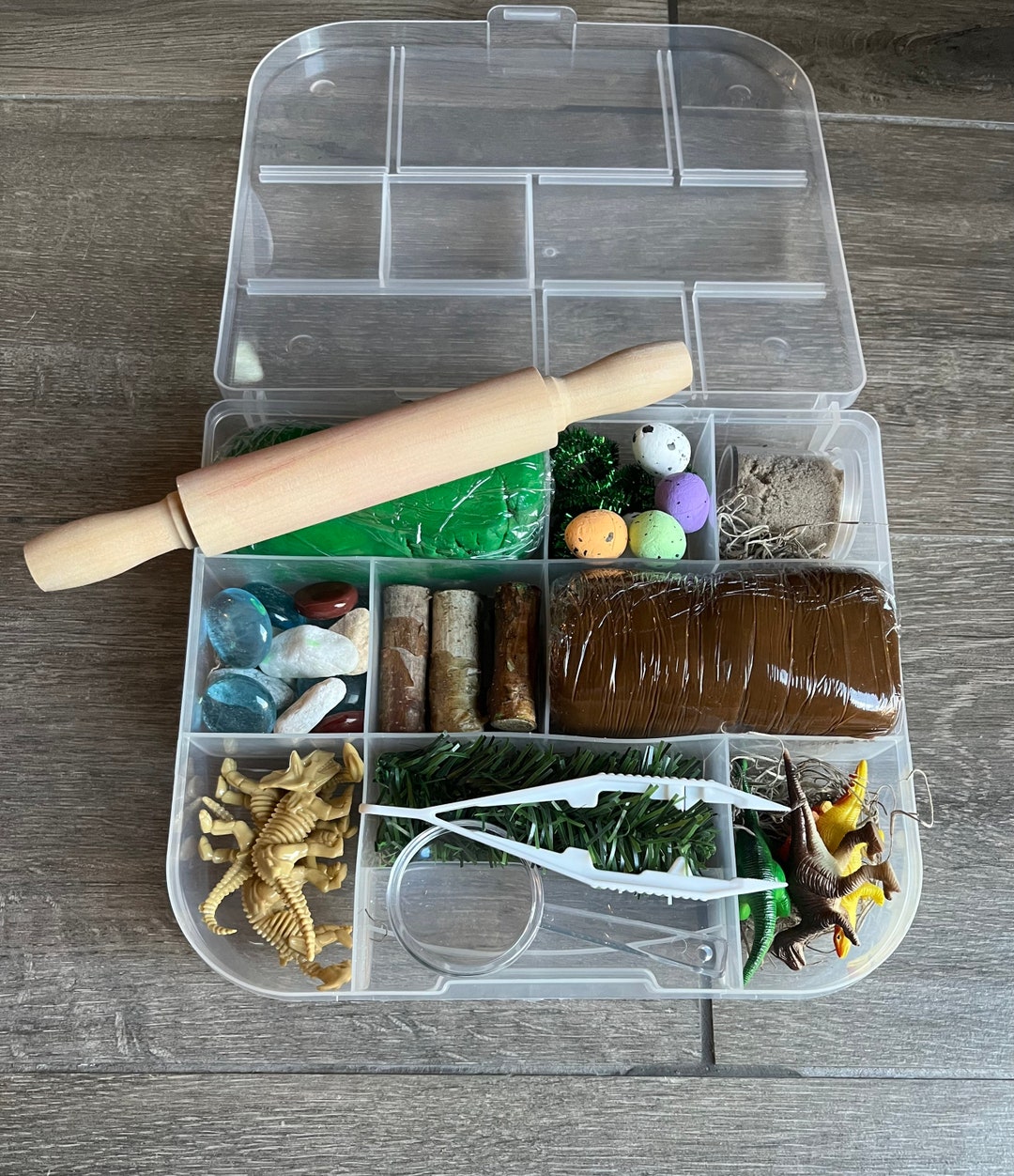 Dinosaur Sensory Dough Kit: Fossils, Kinetic Sand, Mini Dinosaurs - Etsy