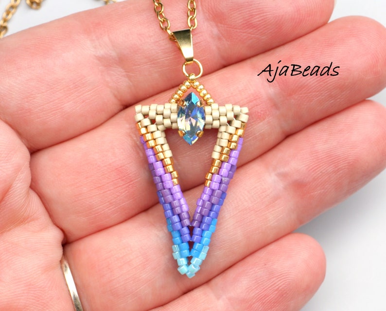 Beading Tutorial - Triangle With an Embedded Navette - Pendant/earrings ...
