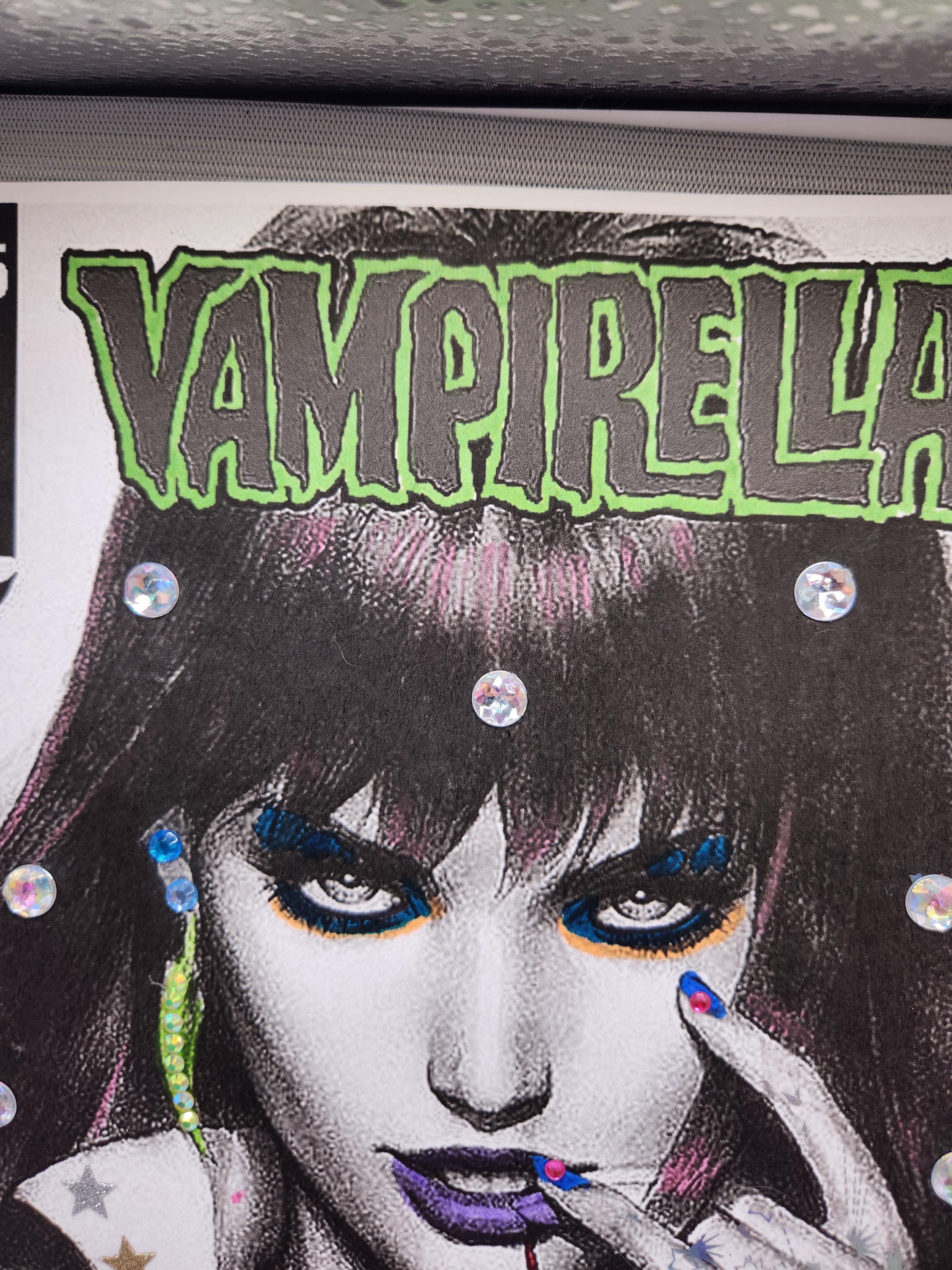 Vampirella Comic Book Cover Art Print: Embellished Black & White (10x7 ...