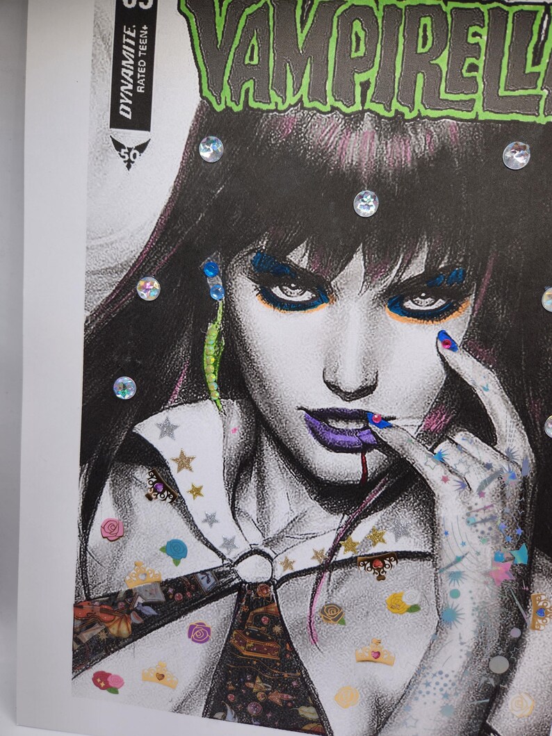 Vampirella Comic Book Cover Art Print: Embellished Black & White (10x7 ...