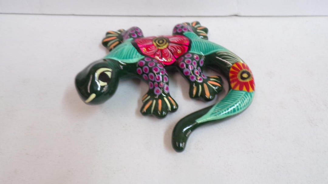 8" Handmade Lizard Gecko Painted Wall Art Made by Mexican Artisans ...