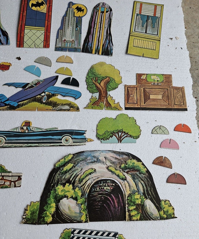 1966 BATMAN Activity Box Whitman Batman & Robin TV Show Punchouts ...