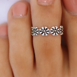 Daisy Toe Ring Sterling Silver Toe Ring Midi Ring Knuckle - Etsy
