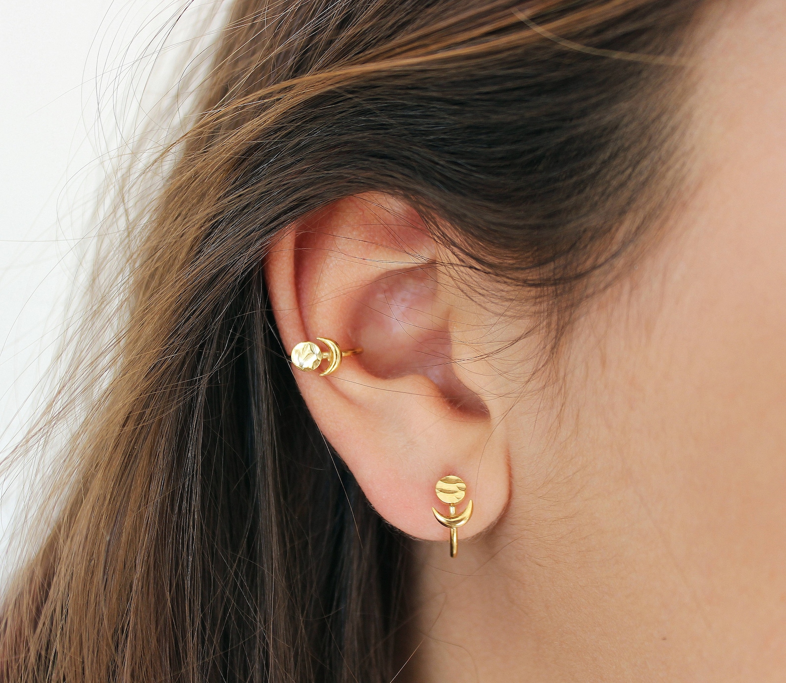 Moon Phases Conch Hoop, Celestial Conch Piercing 14 Gauge, Conch Hoop ...