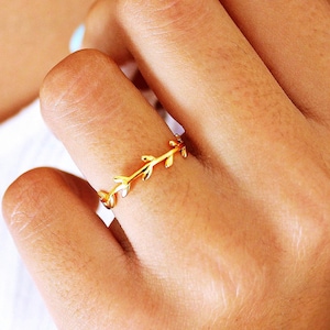 Leaf Nature Ring, Dainty Gold Ring, Minimalist Ring - Etsy