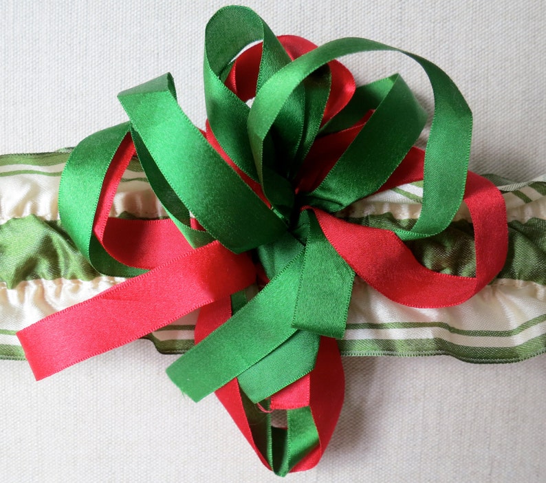 Vintage 1920s Red & Green Silk Ribbon HOLIDAY GARTERS /w/ Looped Ribbon ...