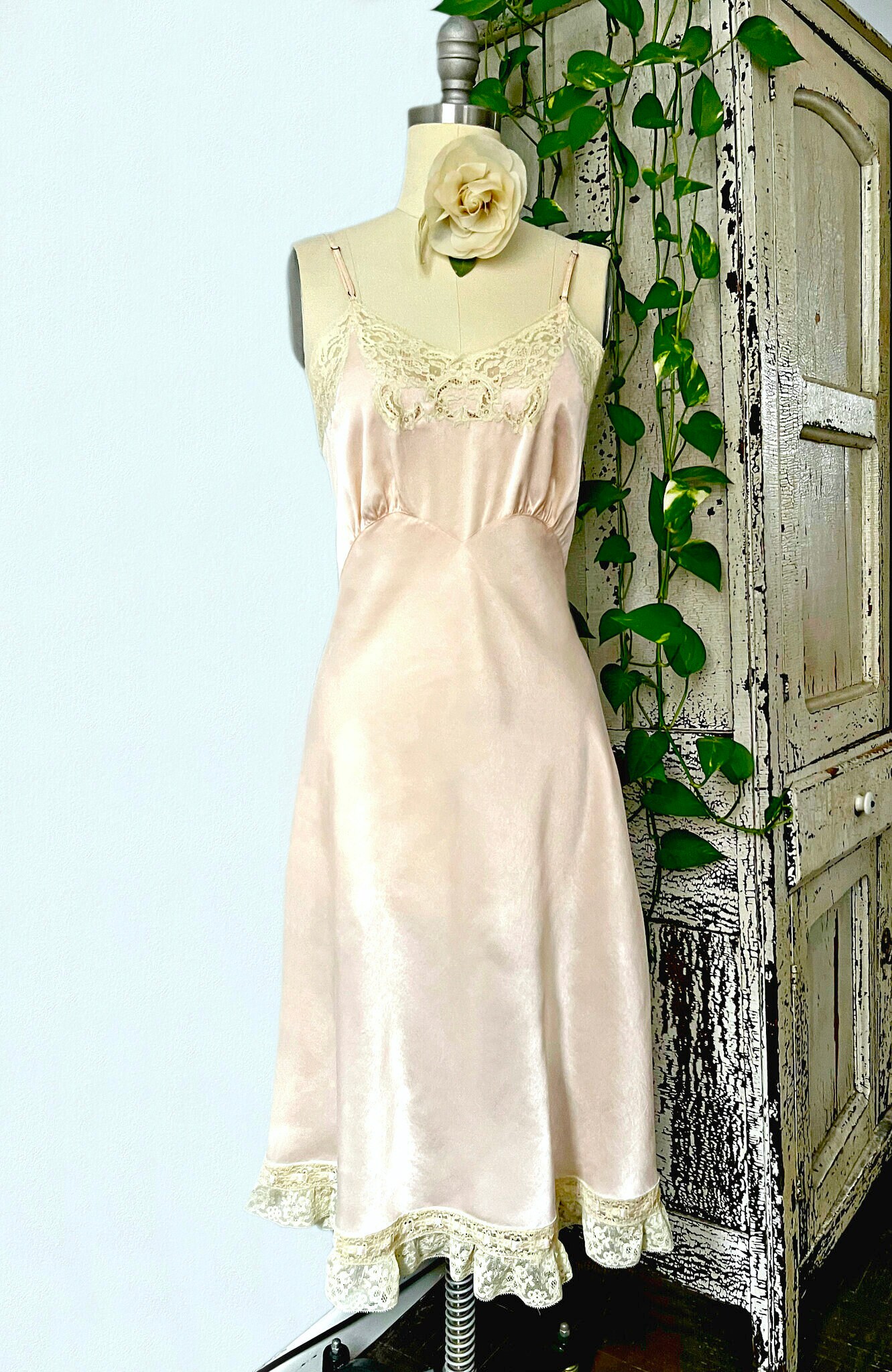 Vintage Lingerie FISCHER 1940s Pale Pink Silk Satin Charmeuse Bias Cut ...