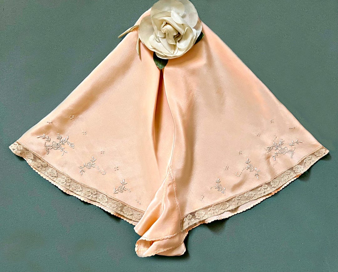 Vintage Lingerie 1930s Handmade Bias Cut Peach Silk Crepe De Chine Tap ...