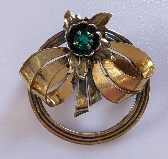 Harry Iskin 1930's Emerald Green Stone GF Circle Bow … - Gem