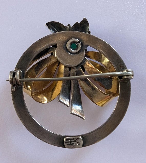 Harry Iskin 1930's Emerald Green Stone GF Circle Bow … - Gem
