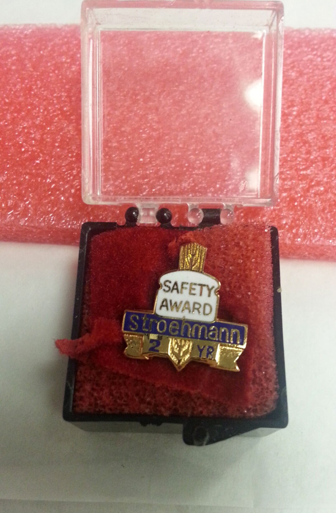 Vintage Stroehmann Bakery Safety Award 2 Yr Enamel Pin in Original Box ...