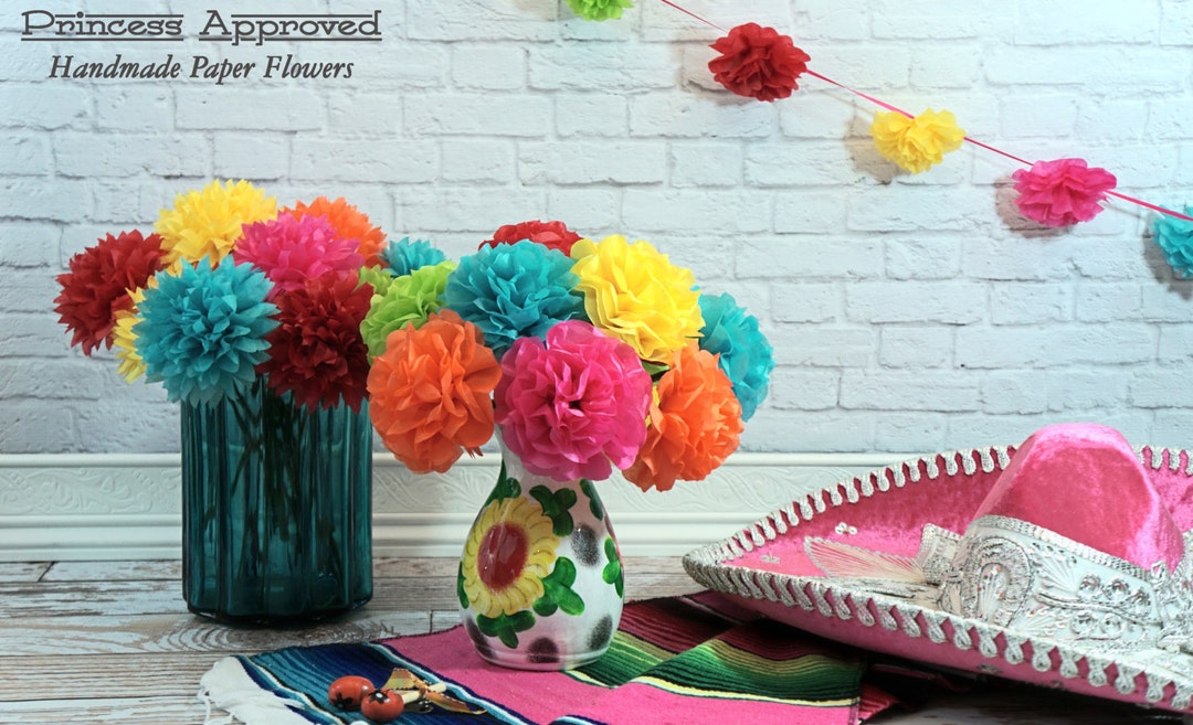 FIESTA Tissue Paper Flowers (12 Count) - Etsy