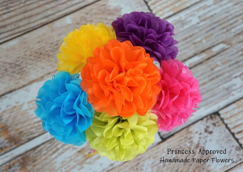 FIESTA Tissue Paper Flowers (6 Count) - Etsy