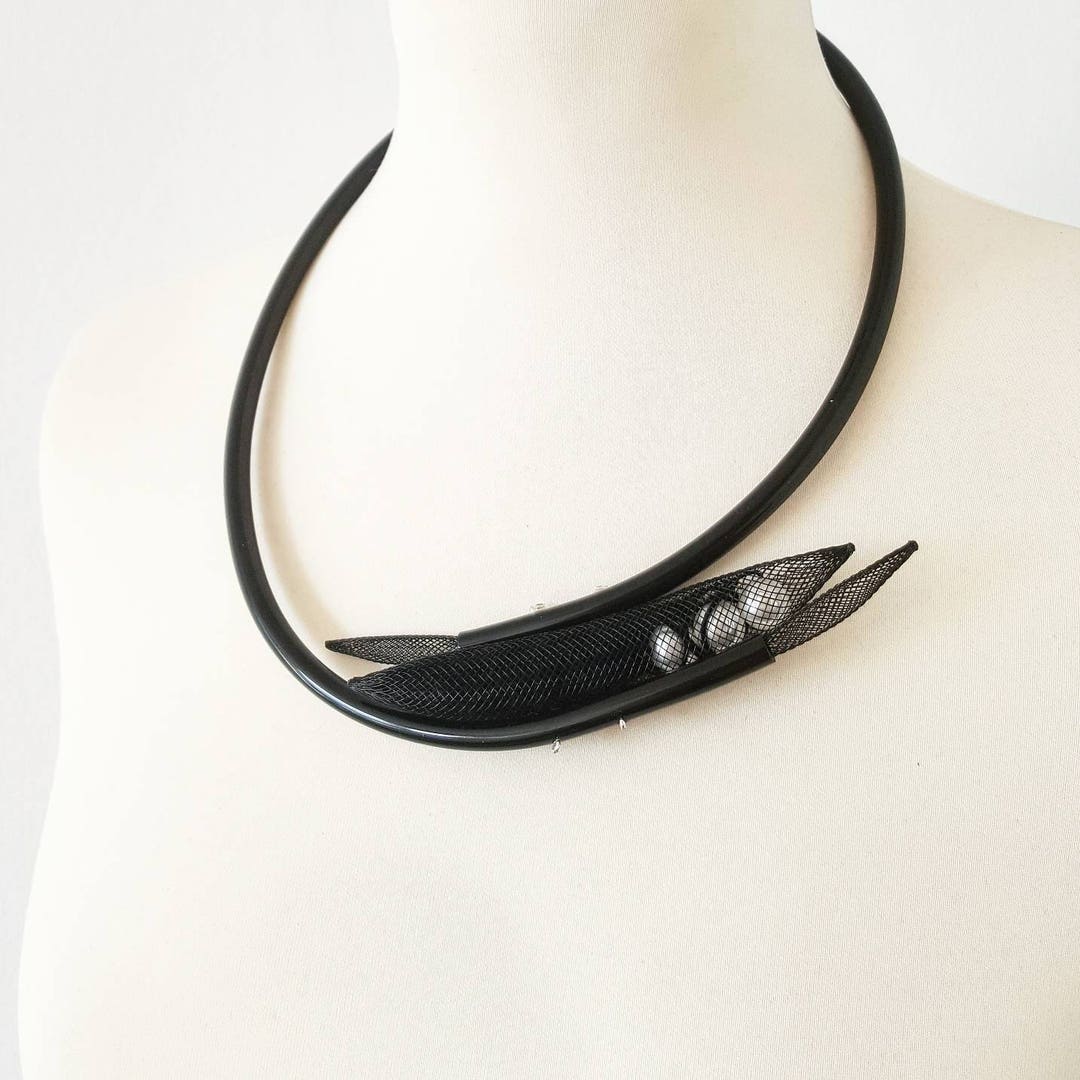 Contemporary Jewelry Bib Statement Necklace Pearl Necklace Unusual ...