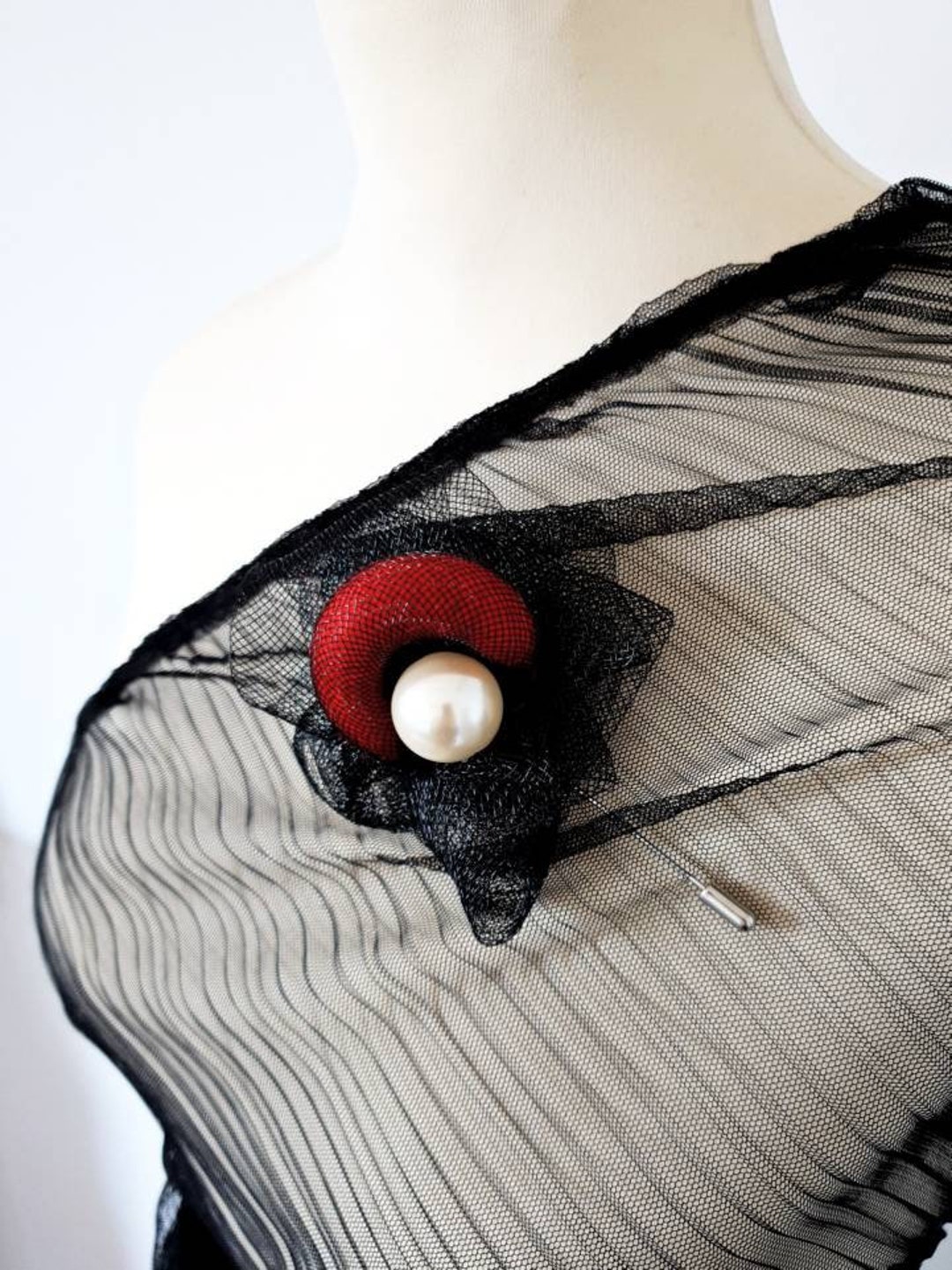 Brooch Pin Pearl Brooch Contemporary Jewelry Unusual Brooch Avant-garde ...