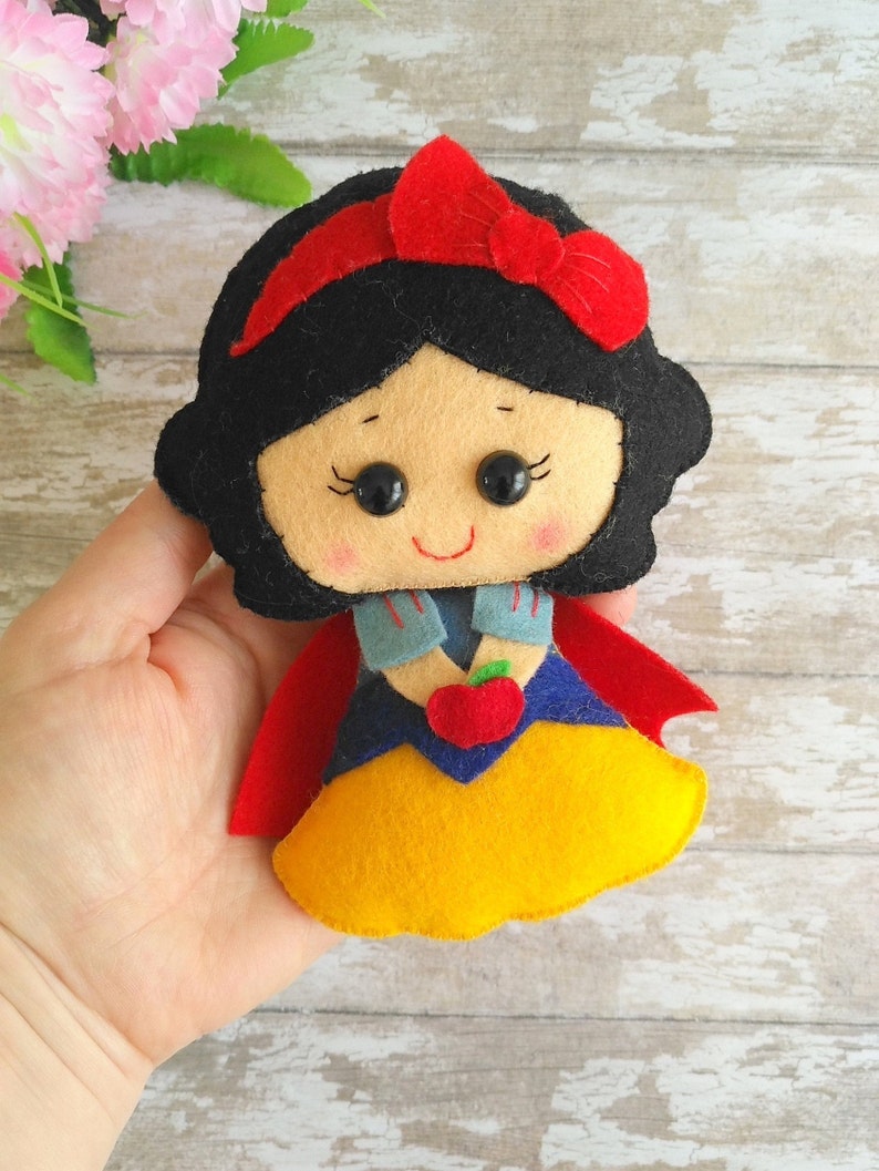 Felt Doll Pattern Snow White Felt Doll PDF Pattern Princess - Etsy