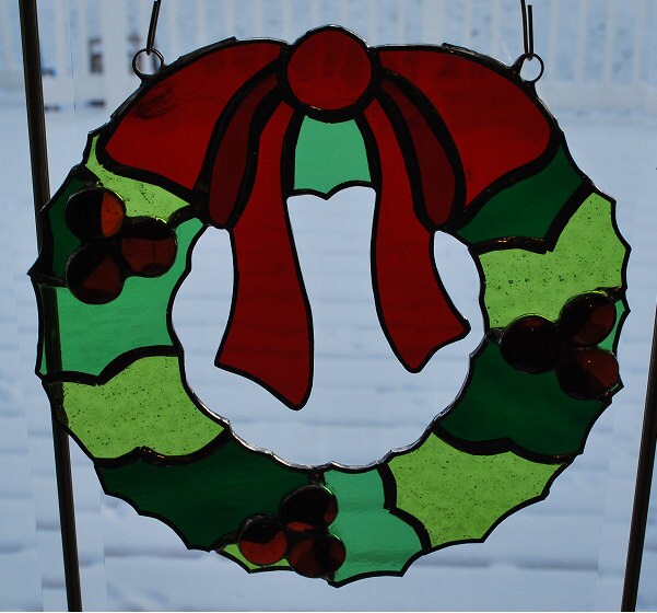 Stained Glass Christmas Wreath Suncatcher Wall Hanging - Etsy Canada