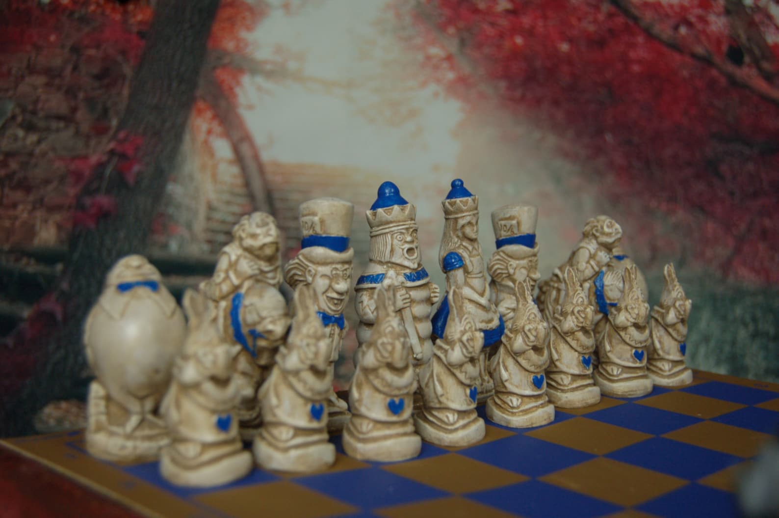 Alice in Wonderland Chess Set, Customisable Colours (pieces Only) Dark ...