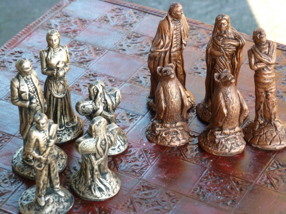 Dracula V Van Helsing Chess Set, Customisable Colours (pieces Only/no ...