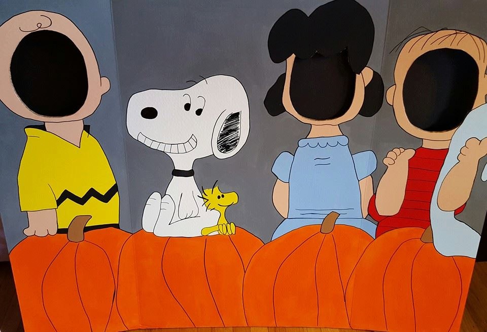Peanuts / Snoopy / Great Pumpkin Hand Drawn & Painted Photo Op | Etsy