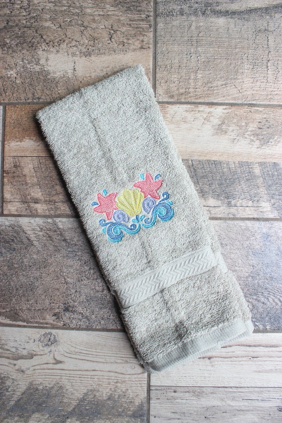 Seashell Hand Towel Beach Hand Towel Beach House Decor | Etsy