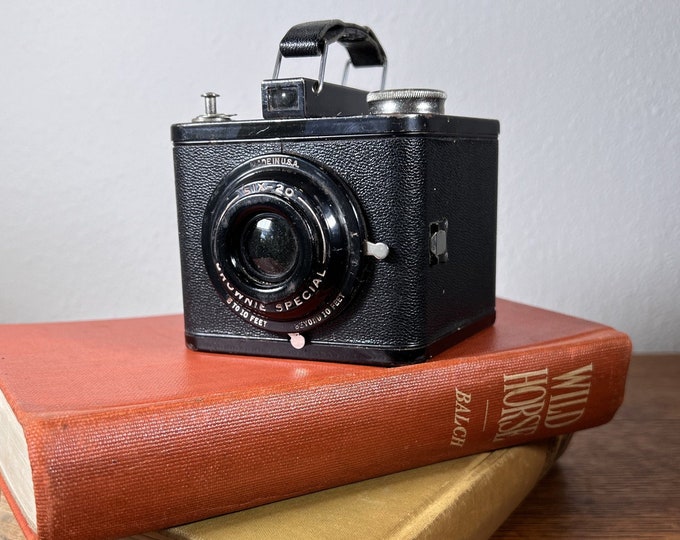 Six-20 Brownie Special Box Camera Eastman Kodak Uses 620 Film Art Deco ...