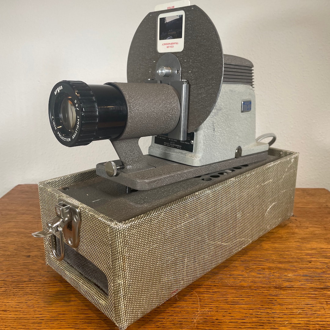 Working Slide Projector With Built in Case ~ Argus 200 ~ F3.5 ~ 4 Inch ...