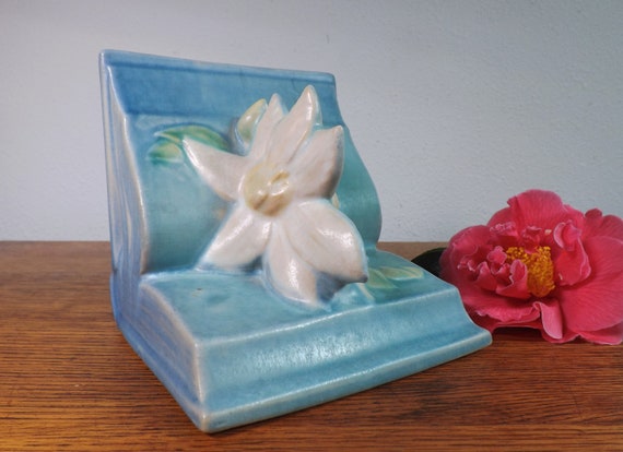 Roseville Pottery Bookend Blue 14 White Clematis Blooms | Etsy