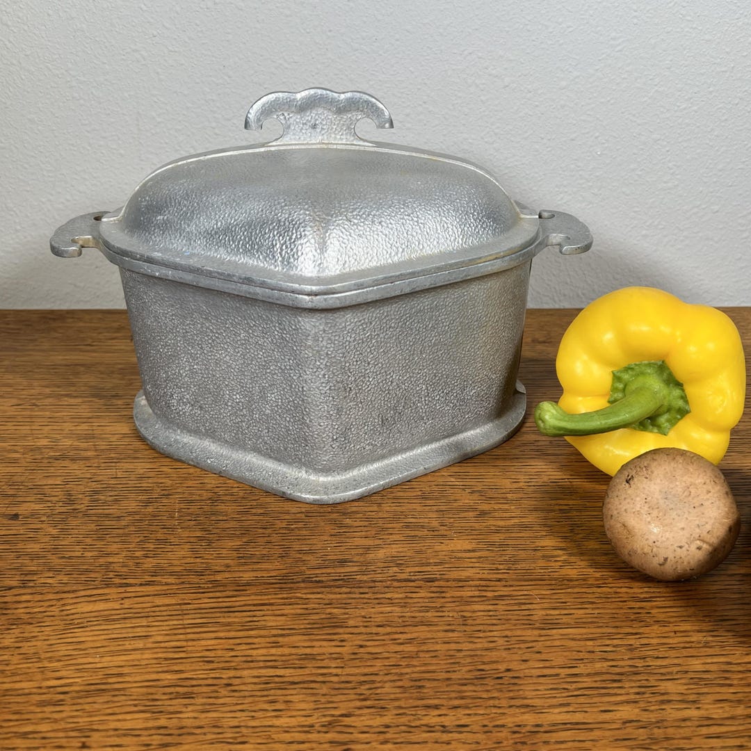 Guardian Ware ~ 2 1/2 Quart Dutch Oven With Lid ~ Heart-shaped Pot ...
