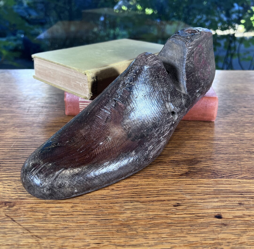 Shoe Last ~ Wood With Metal Sole ~ Vintage Industrial Decor~ Man Cave ...